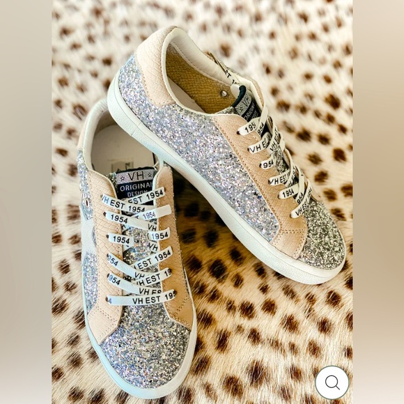 Vintage Havana | Shoes | Vintage Havana Bani Silver Glitter Lowtop ...